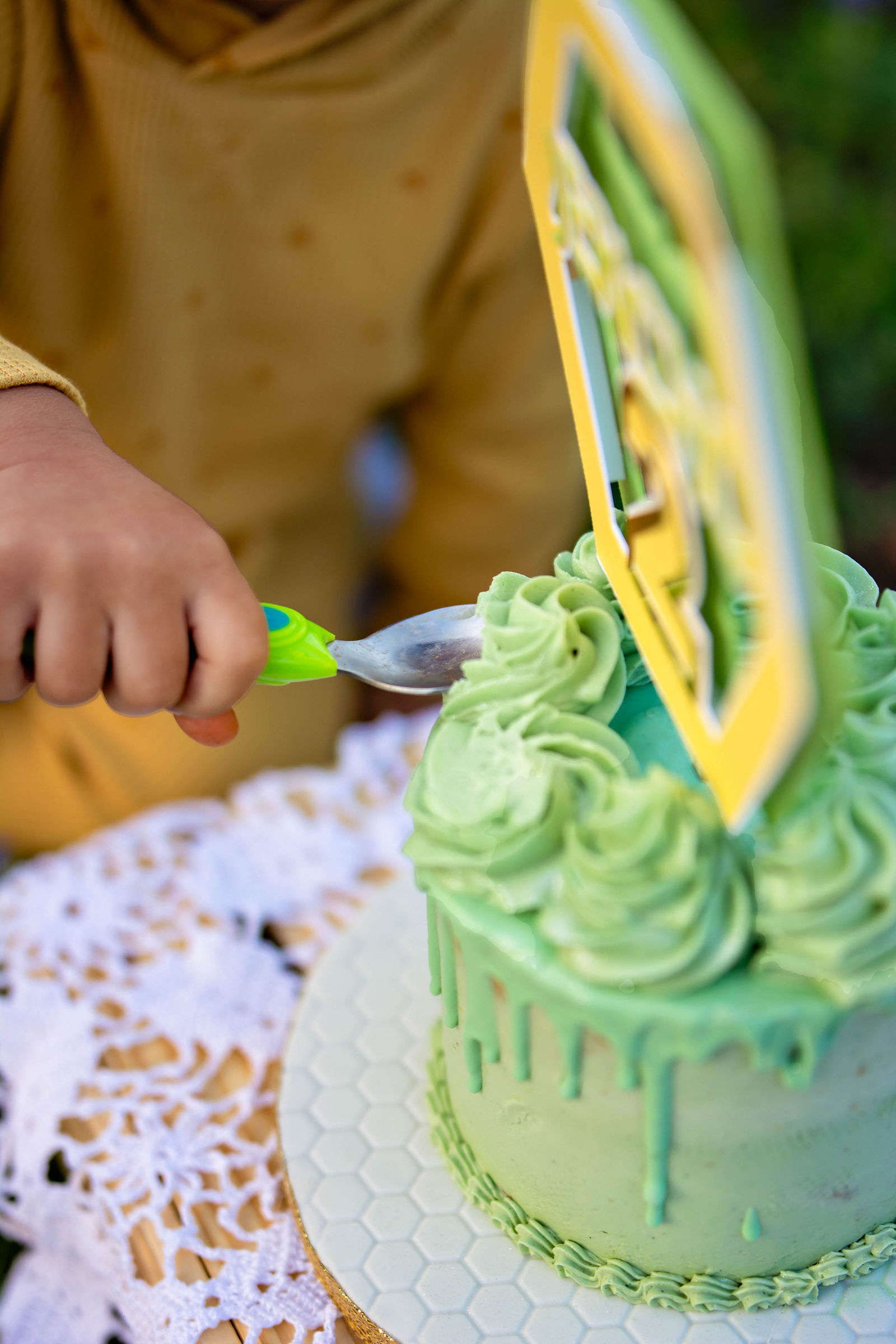 Jericho's Cake Smash by Nanay Clicks Photography