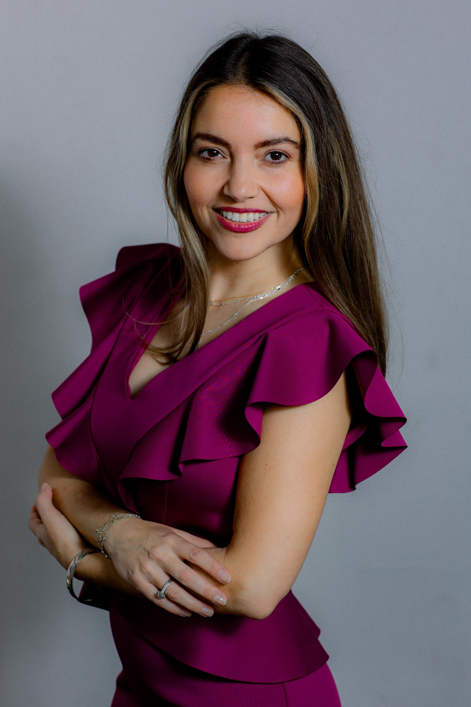 Flor Elena Headshot by Abrahanny Photography