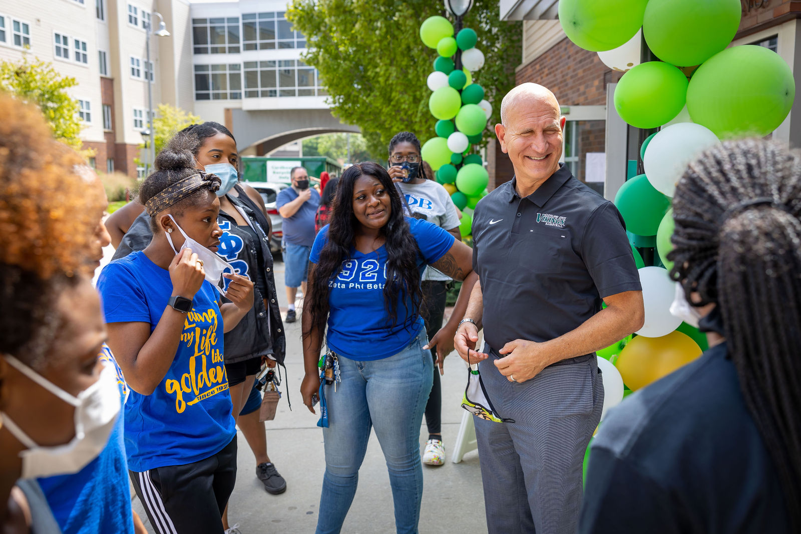 CSU Move In Photos with President Sands by BThomasHart Photography