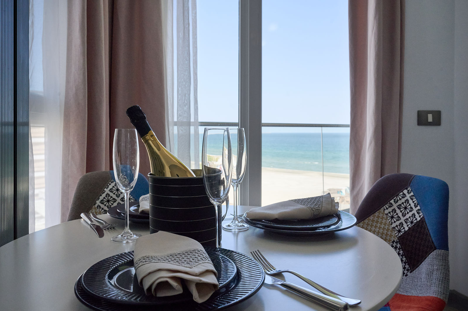 Alezzi A Ap 29 by Dual Photo