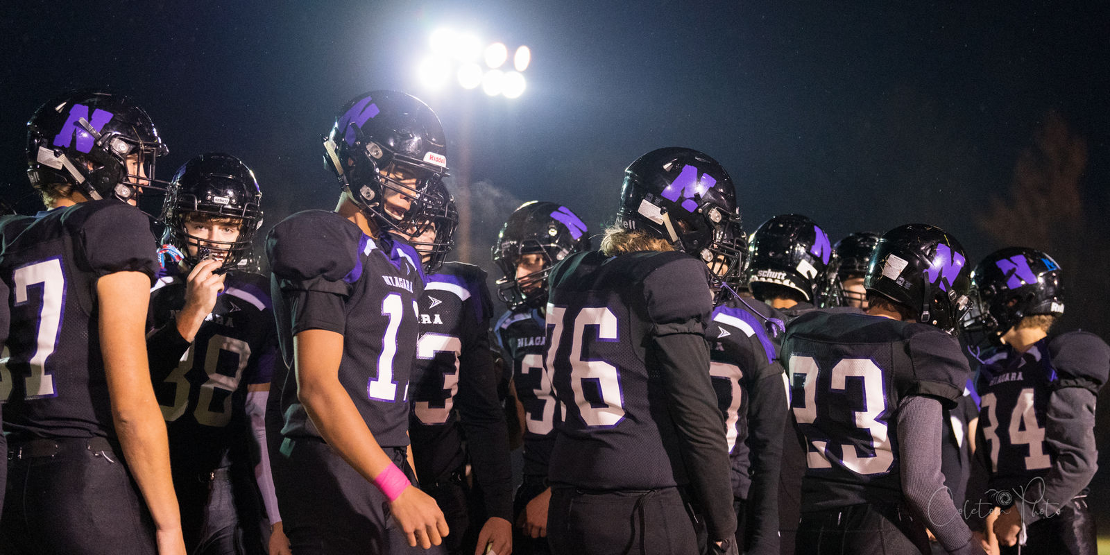 Niagara Badgers VS Goodman-Pembine Patriots Varsity Football by Coleton ...