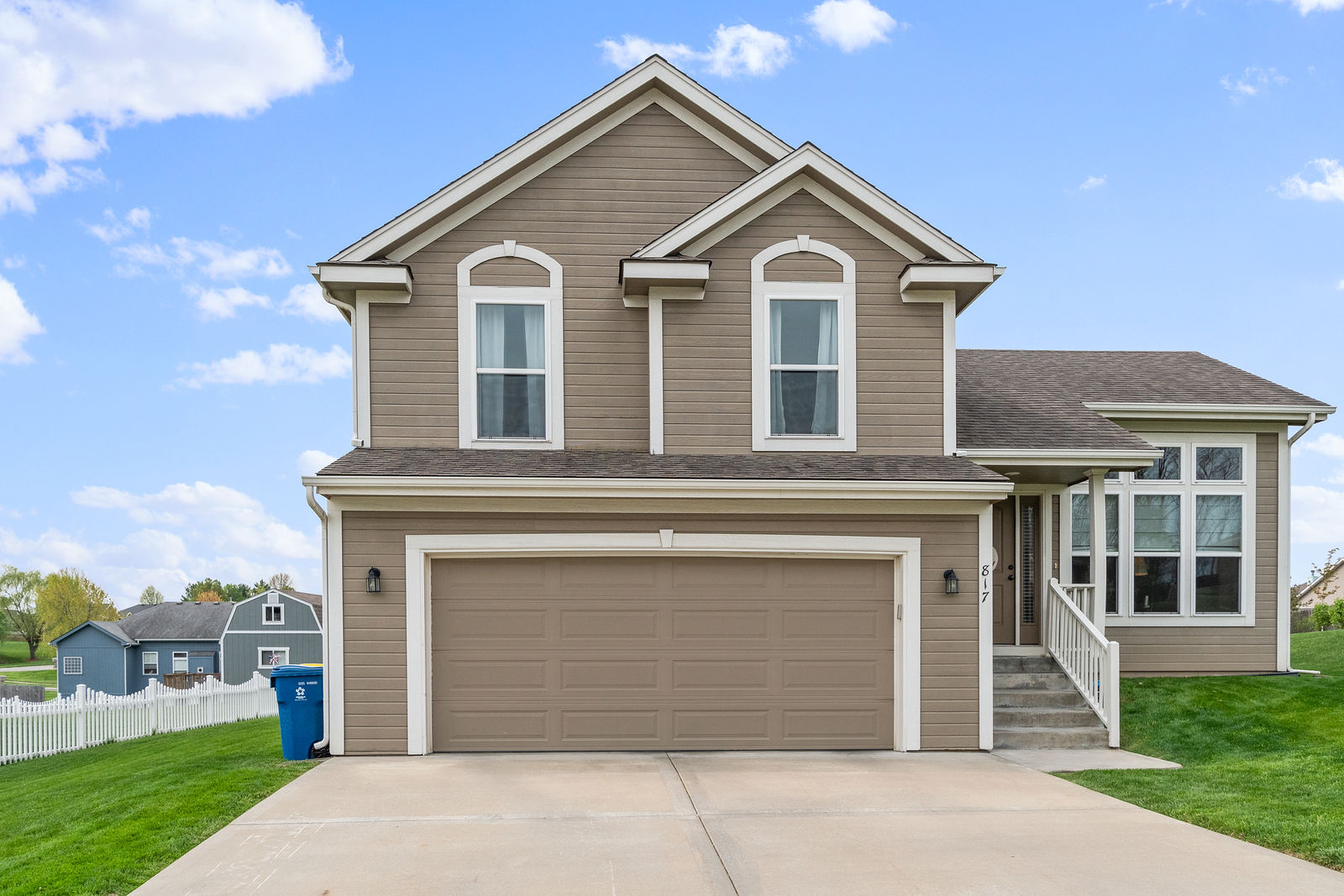 817 Susan Street by KC Home Photography