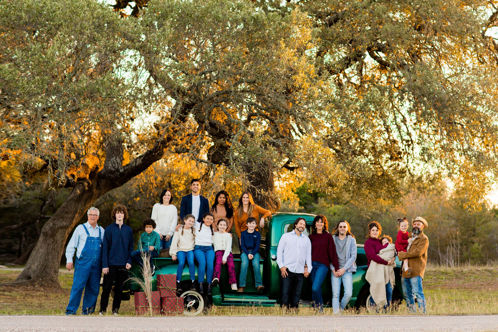 Osborne Family Portraits / Winter 2022 by Lucero Salinas Photography