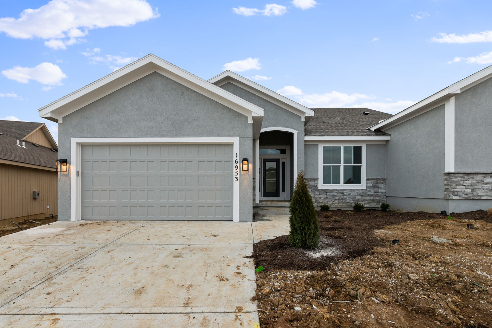 16953 W 168th Terrace by KC Home Photography