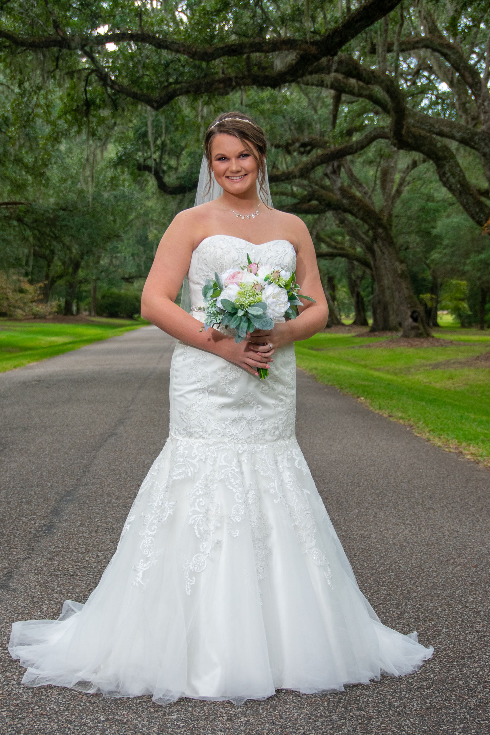 Meghan Wilson Bridal Portraits by DayLily Photo