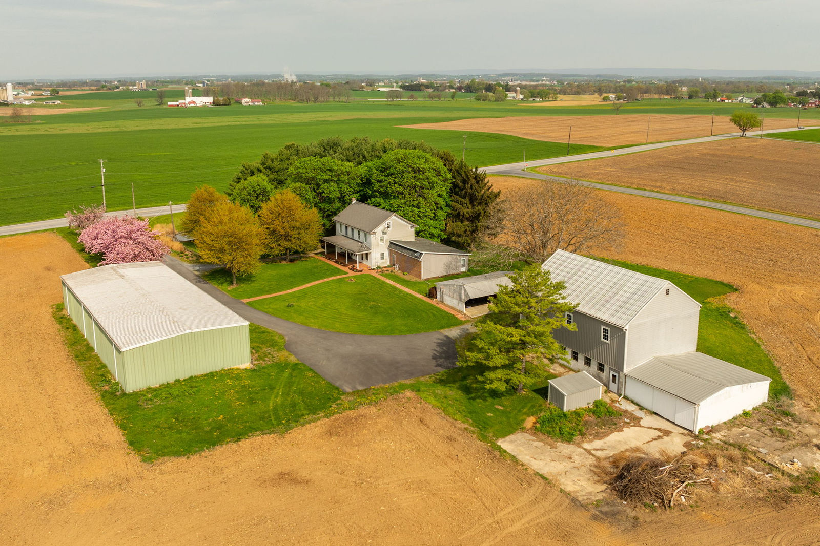 1870 Stiegel Pike, Myerstown by Kline, Kreider & Good Auctioneers