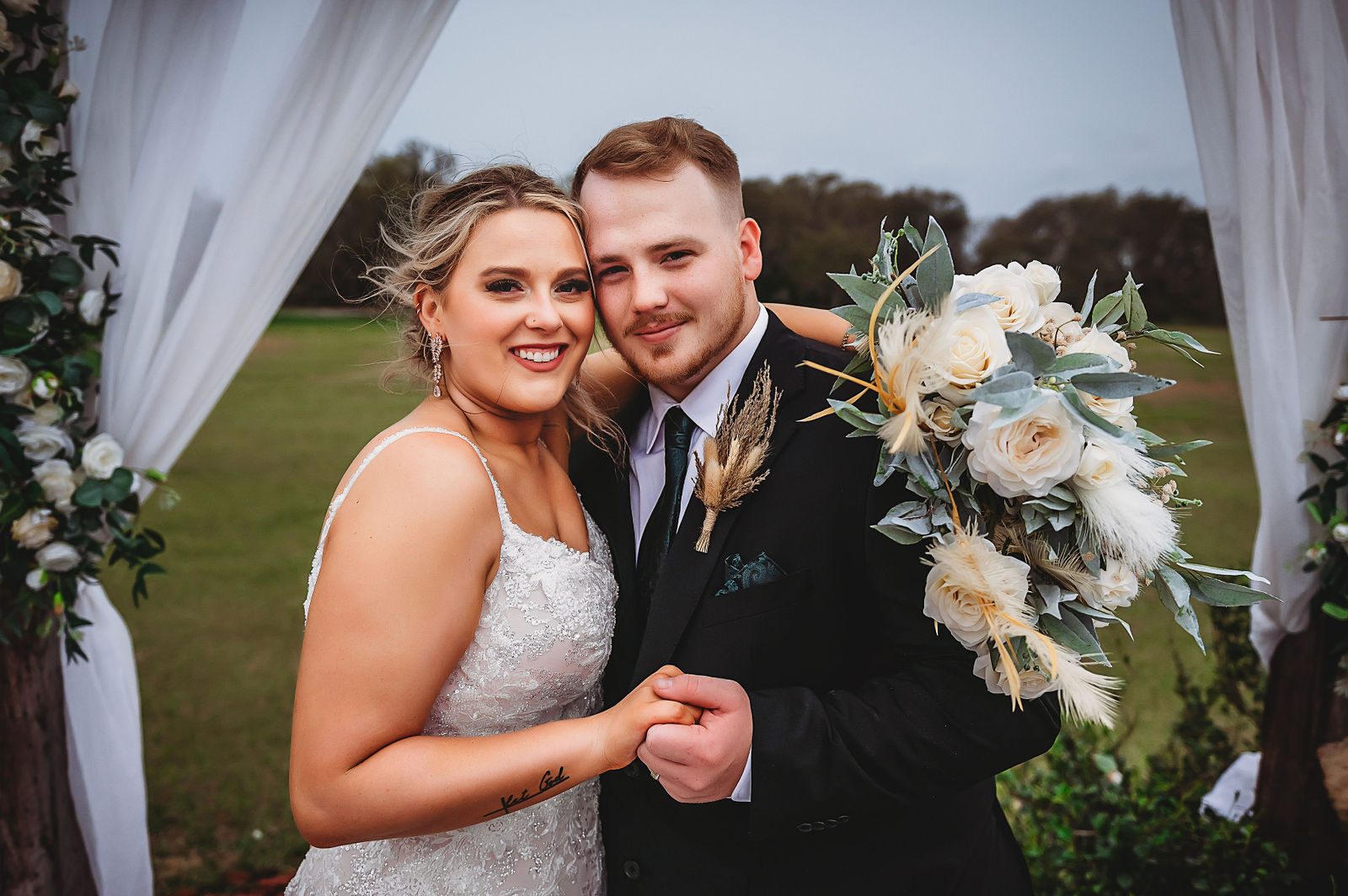 Taylor & Peyton by Dreamy Portraits