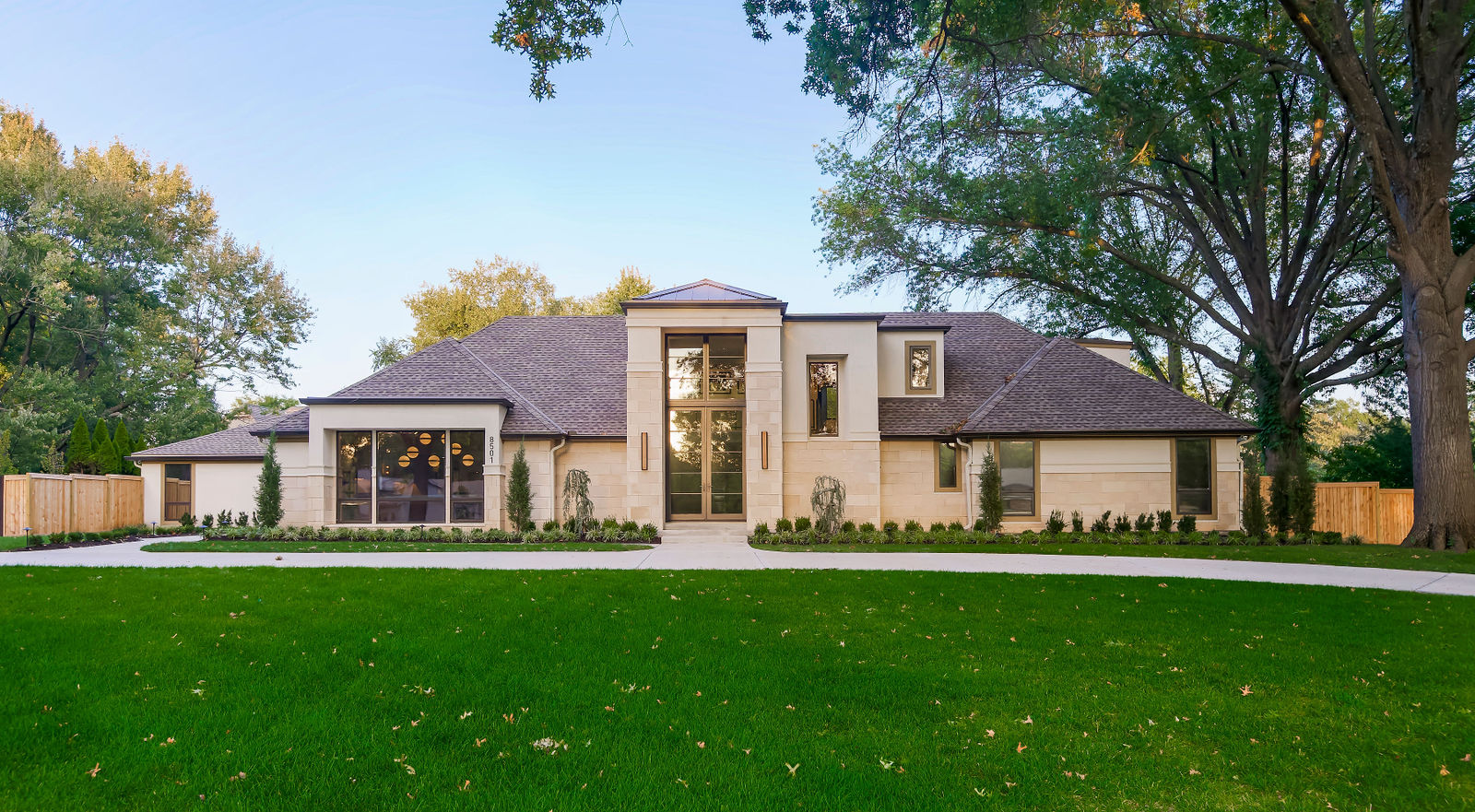 8501 Roe Ave. Listed by Lindsay Schulze by ThePerfectSpotForYou, LLC