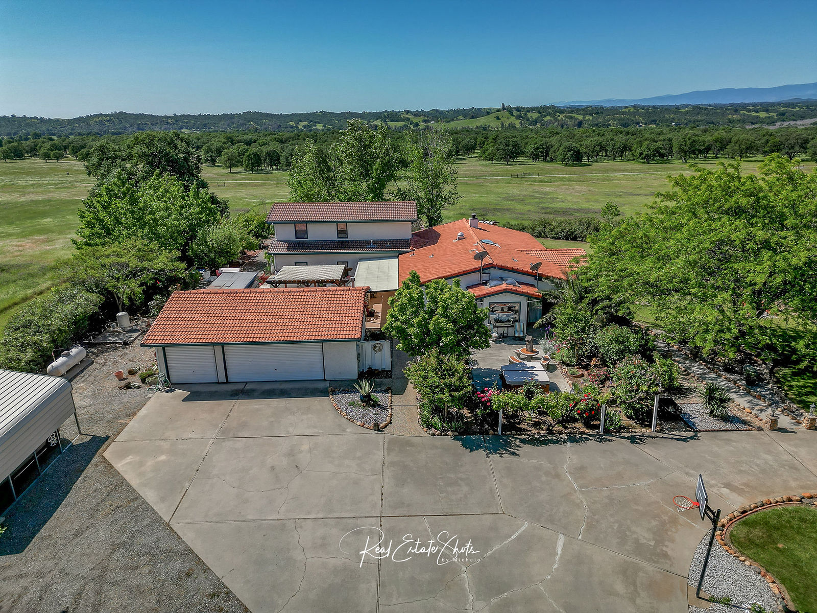 10750 Dixie Road by Real Estate Shots by Michele