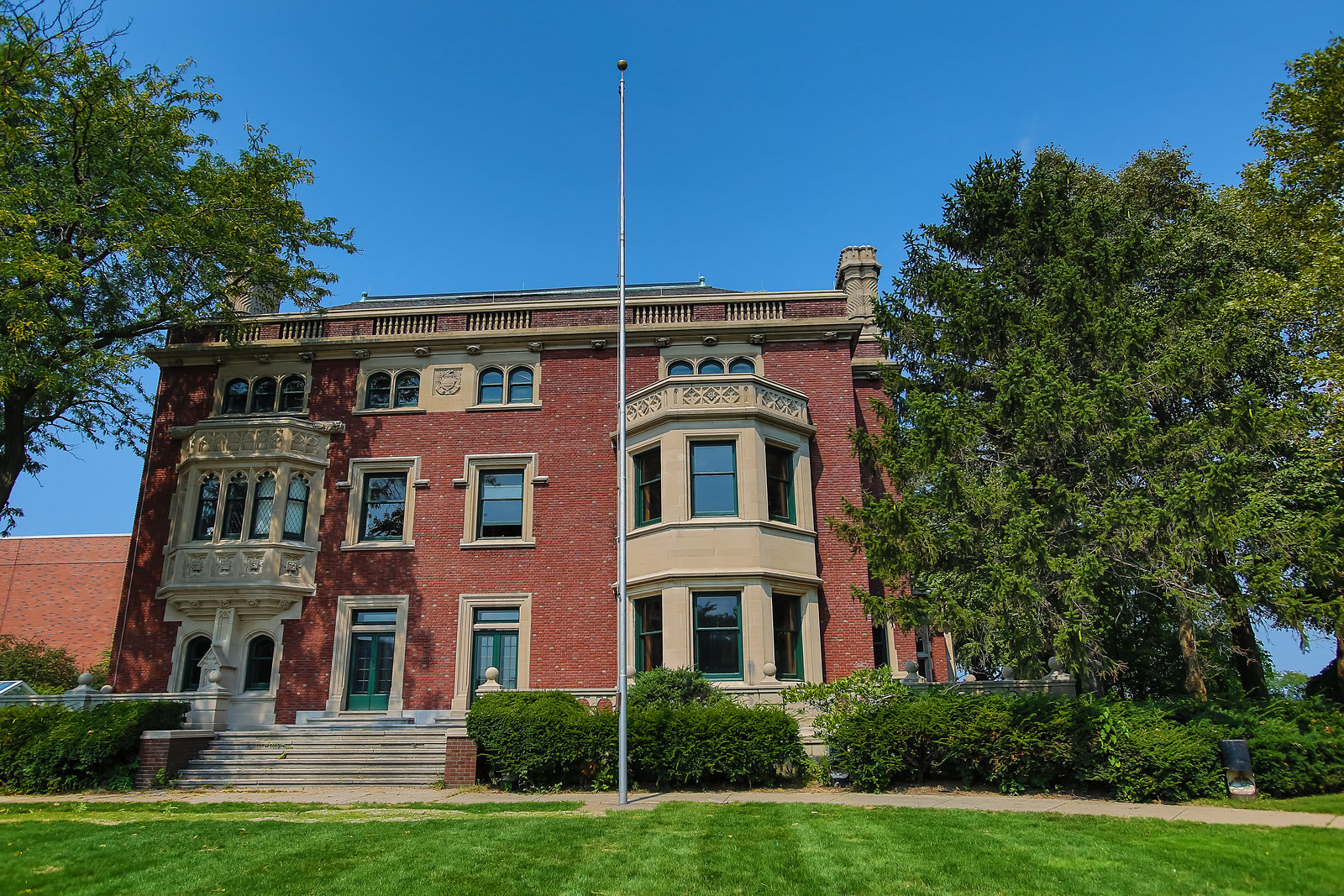 Mather Mansion Exterior Images by BThomasHart Photography