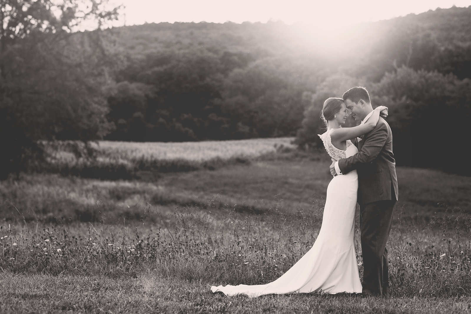 Susie & Matt : Springfield Manor Winery by Maria Linz Photography