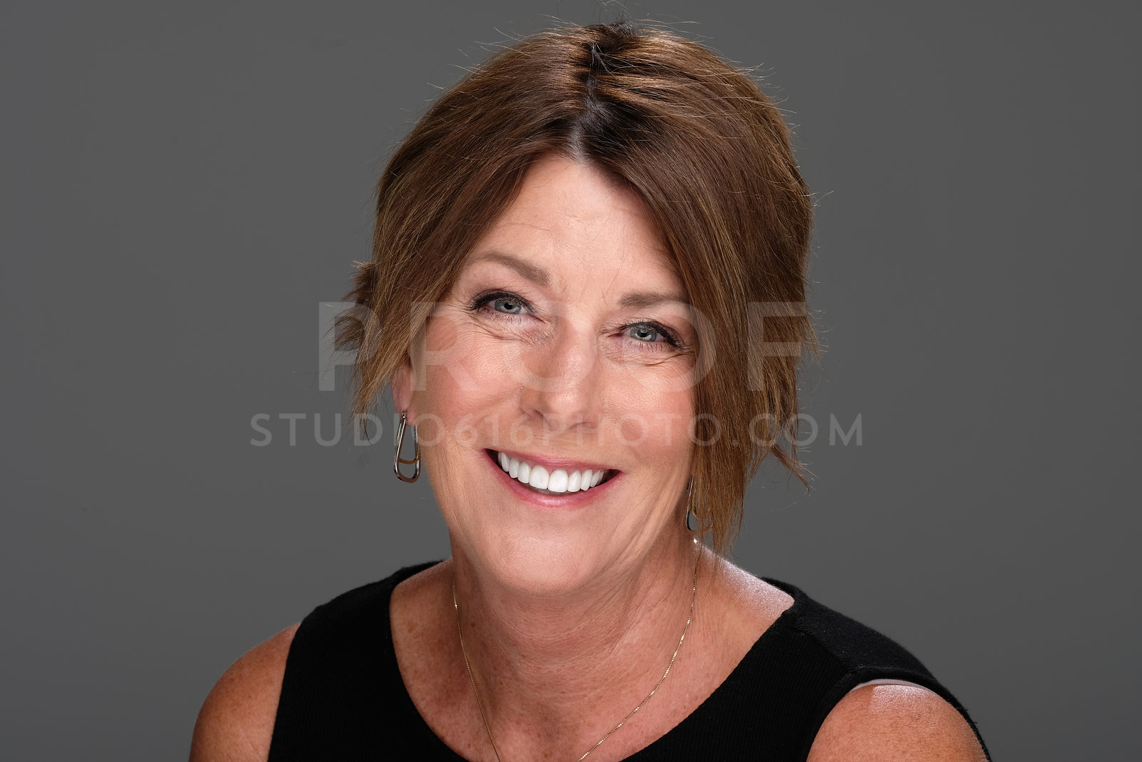 Debbie Damstra (Dr. Hull) Proofs by Dave Burgess | Studio 616 Photography