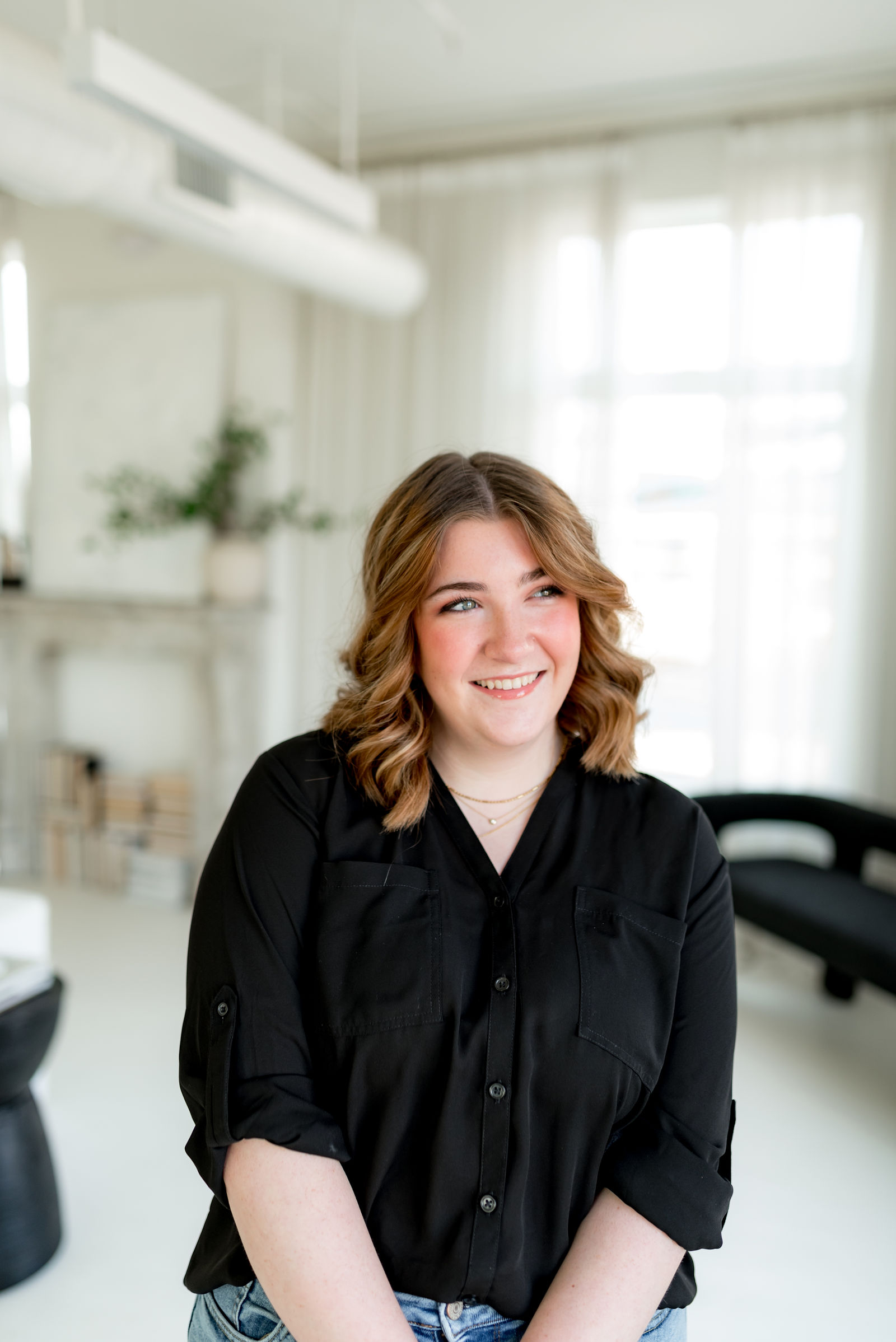 Mackenzie Curle Headshots by Anna Cooper Photography
