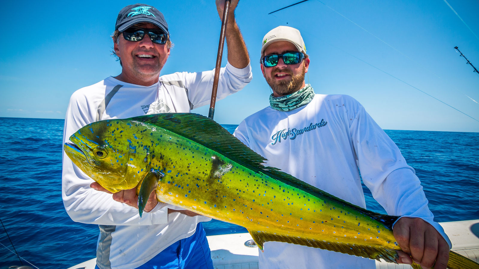 42″ feet Yellowfin "High Standards" by Yachting Image