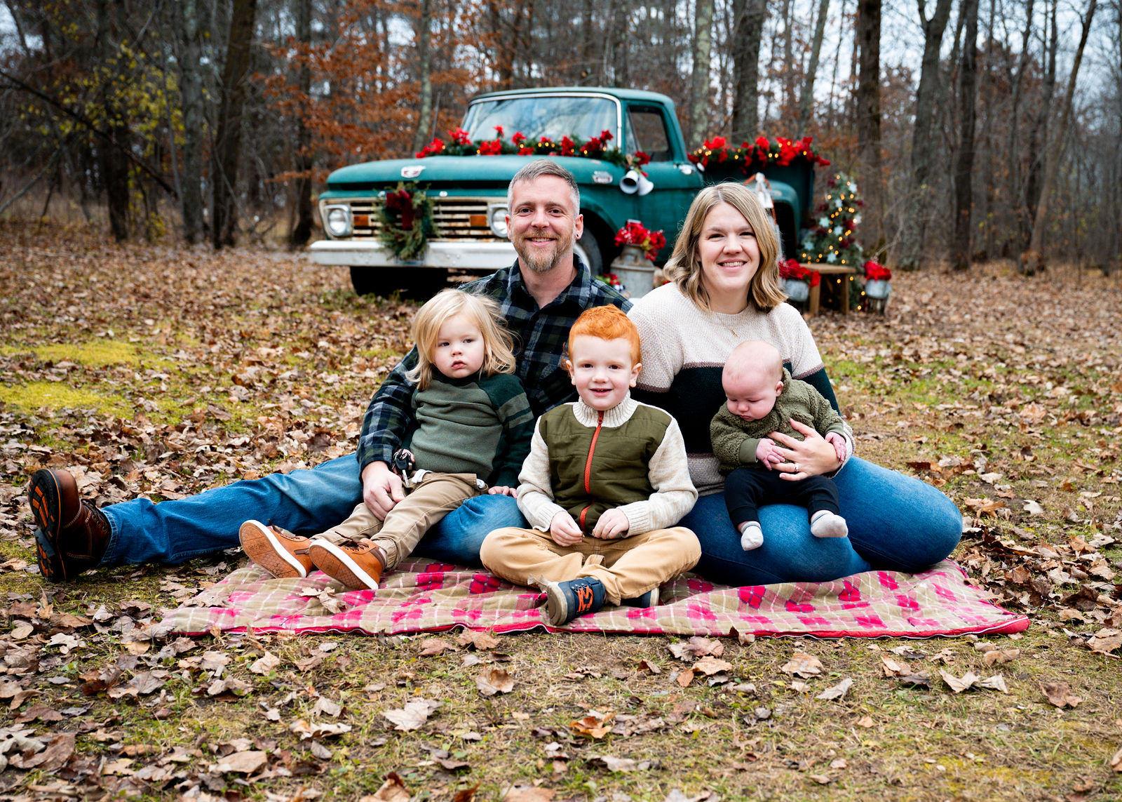 Christmas2024-Danielle Rasmussen by Dream Capture Photography by Krista ...