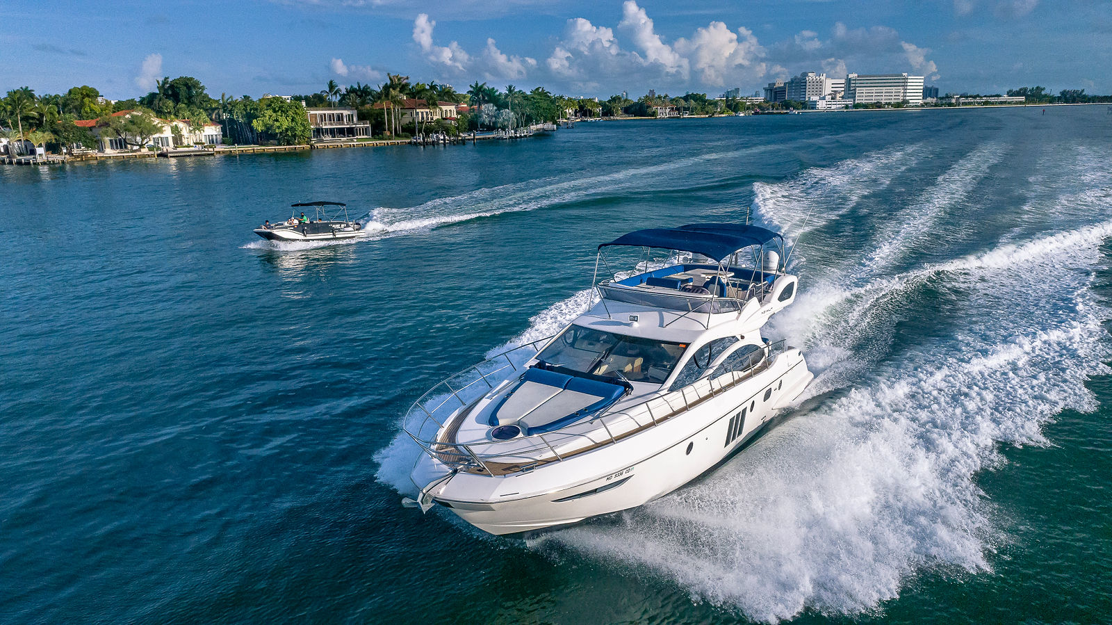 48' AZIMUT "SEA SENOR" by Yachting Image