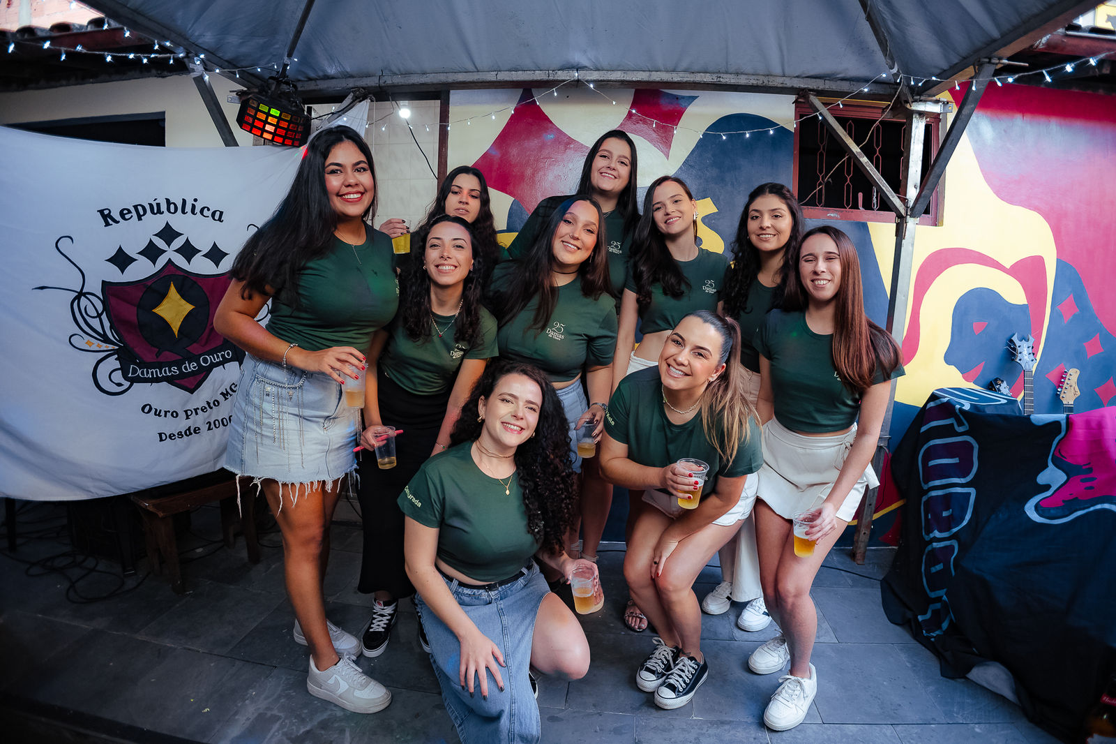 Rep. Damas de Ouro - 25 Anos (Sexta), de Duna Studio