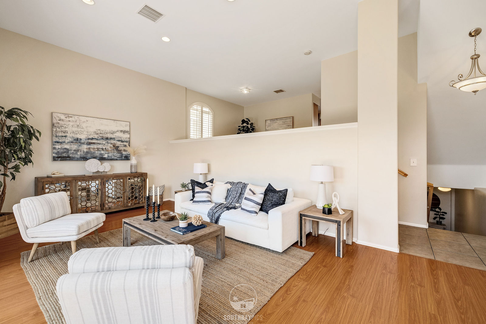 2786 Border Ave by @southbaypics