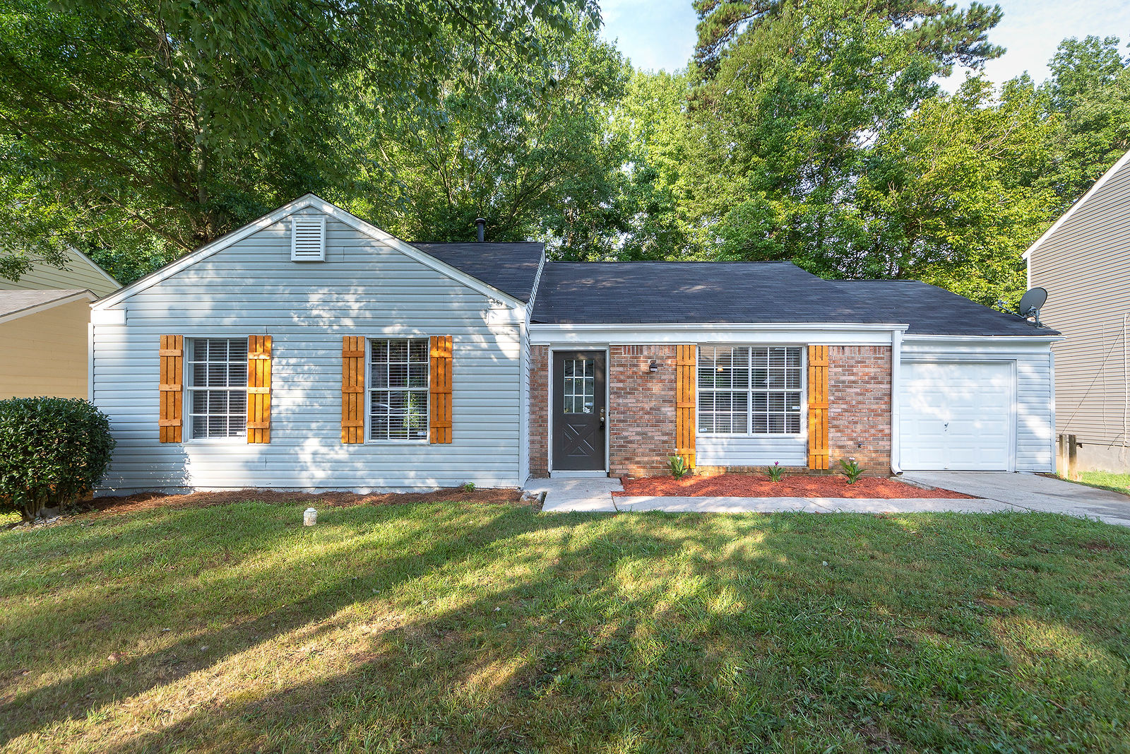 4939 Millstone Walk, Stone Mountain GA by Curb Appeal Photography