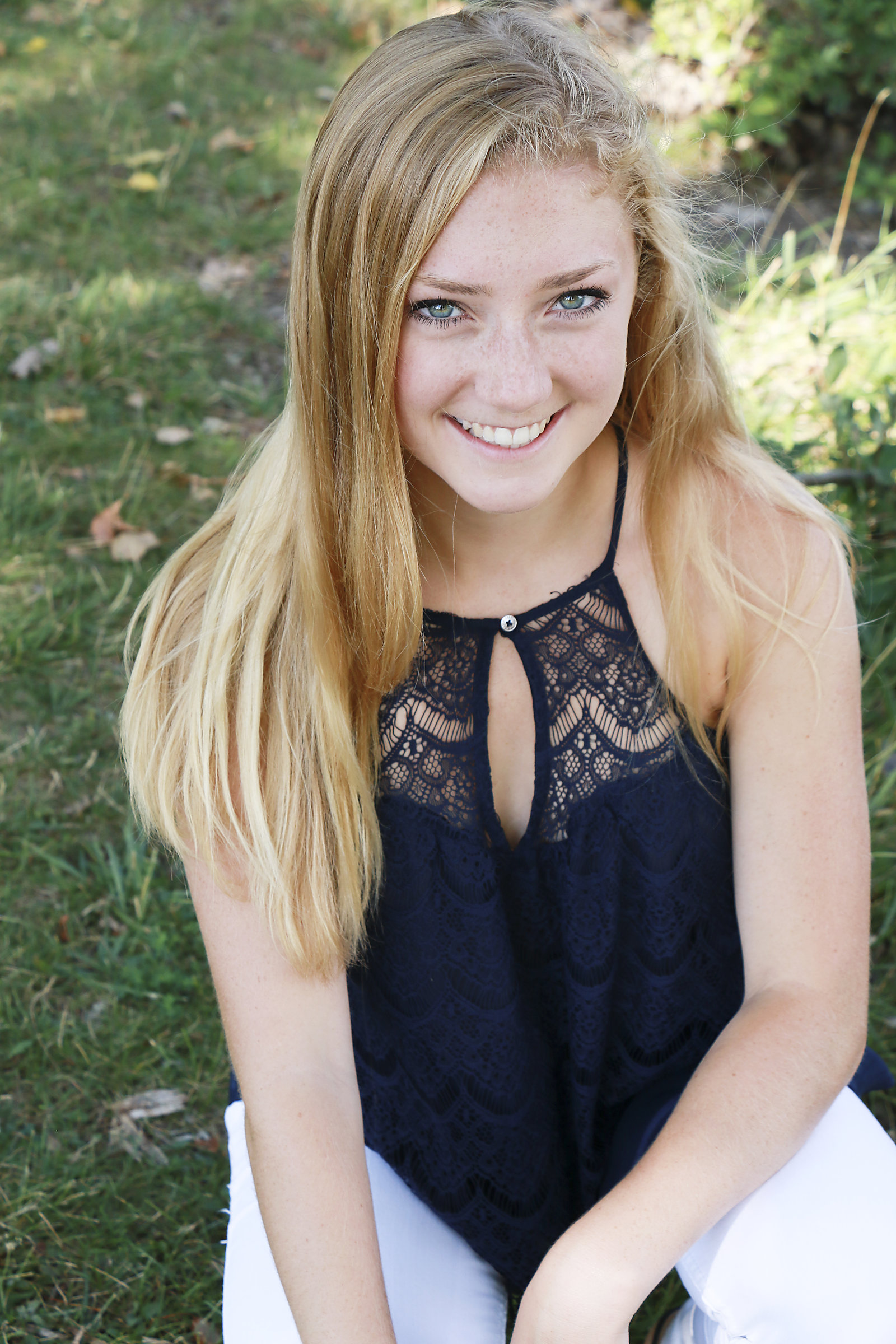 Sydney Riedel by Simple Moments Photography