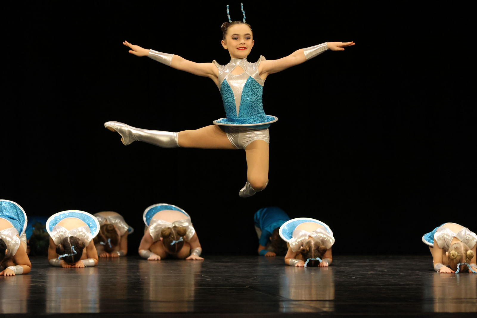 SECTION 10 - 8/U JAZZ by JRD Dance Media