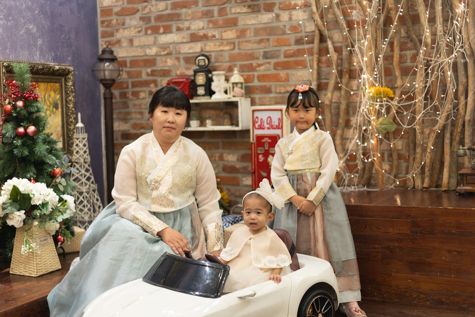 강현 by Mango Studio