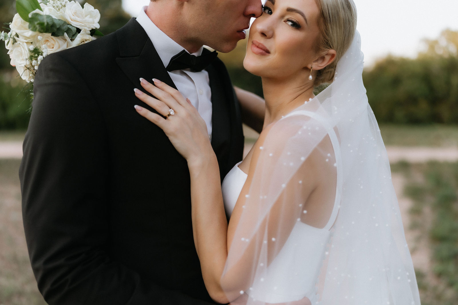 Allison + Austin | Hudson Bend Ranch by Jenny Lily Photography LLC