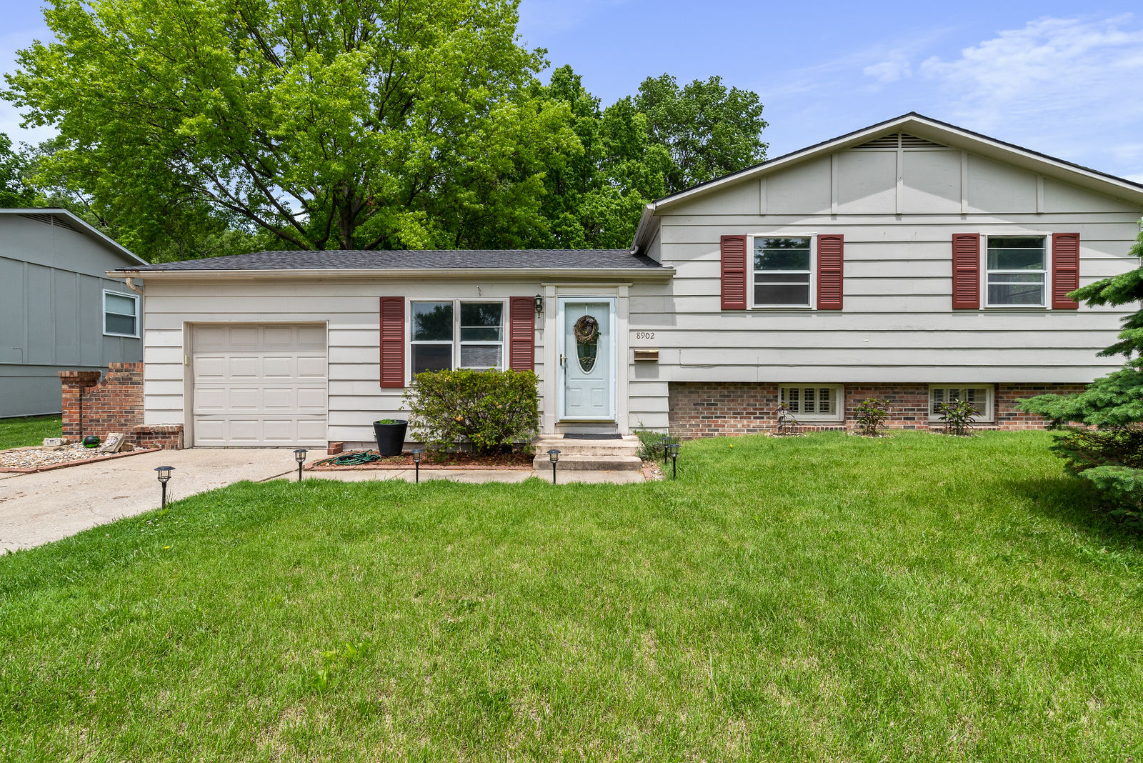 8902 W 99th Terrace by KC Home Photography