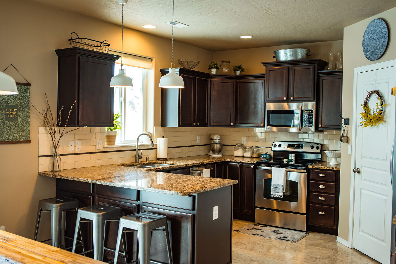 JJ Coats Real Estate by Foto Ruby