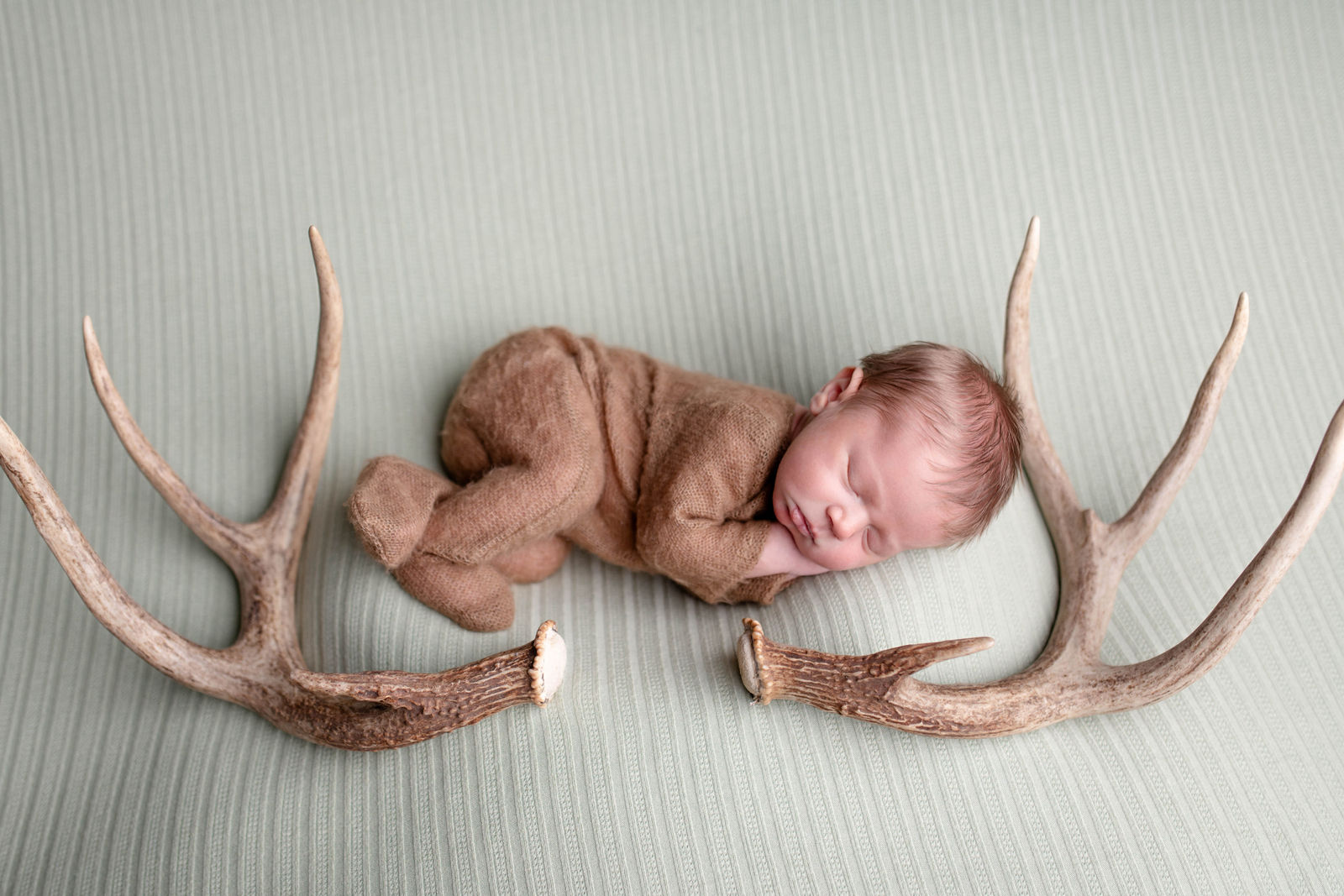 Alison Dowling Signature Newborn by B. Wise Photography