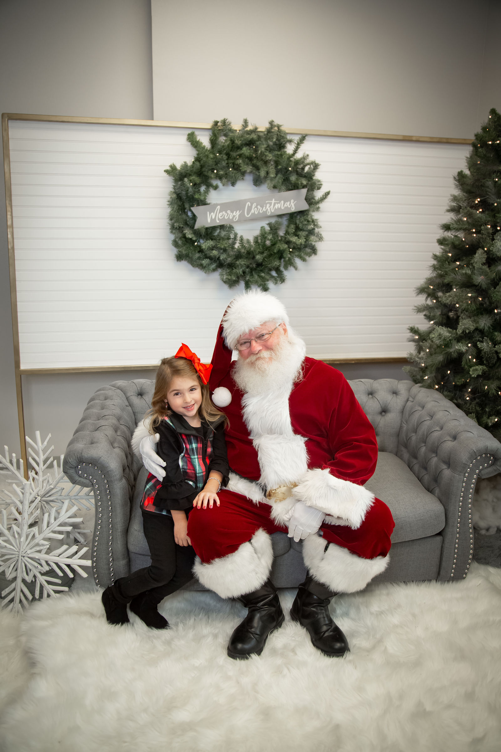 Tara Burman (Santa 2020) by Captured by Sarina Musick