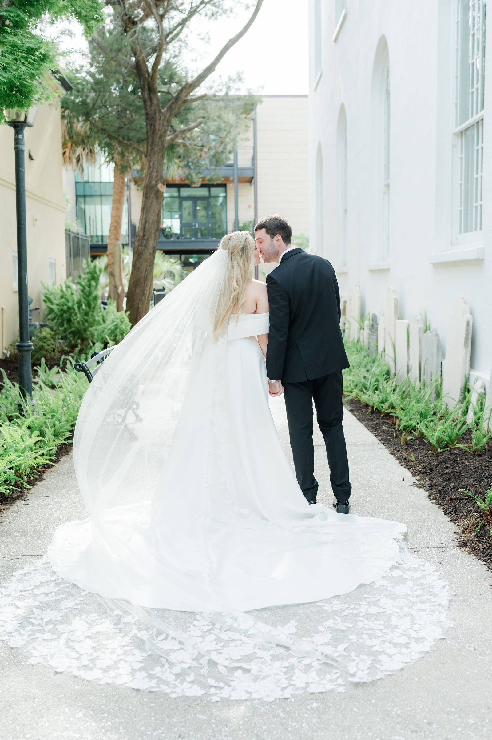 Jennifer + Aaron by Leigh Hayward Photography