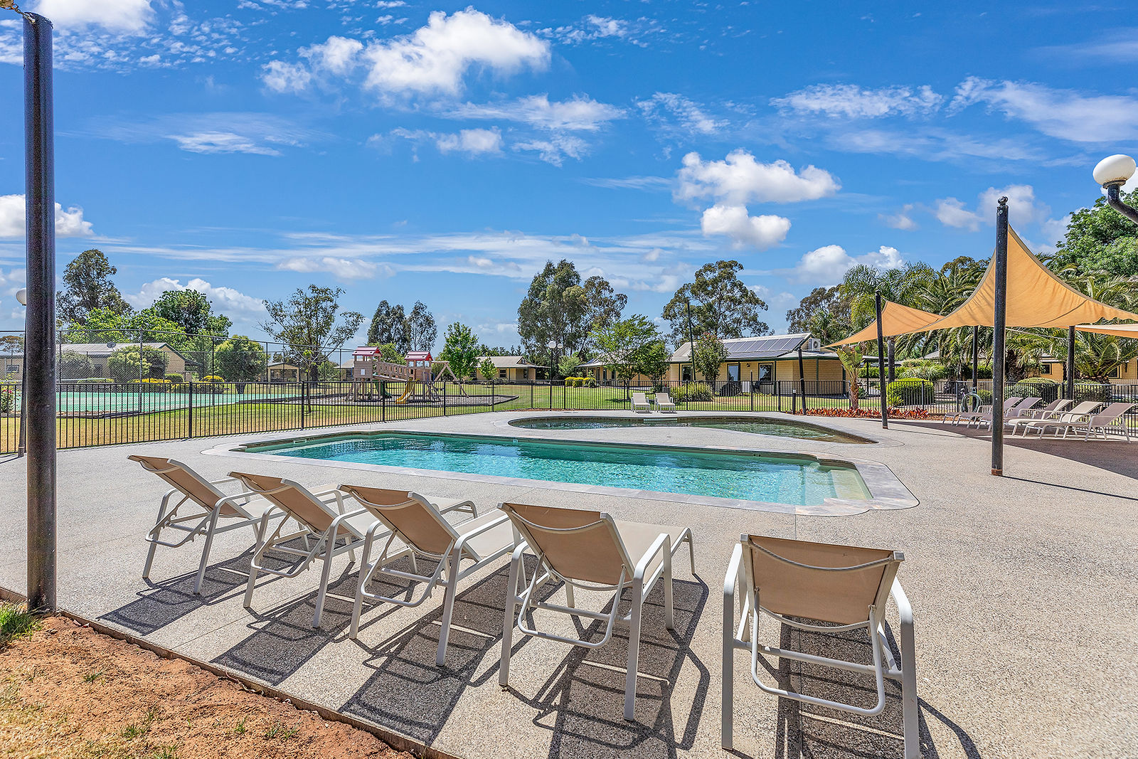 MURRAY RIVER RESORT MOAMA by Cristie Lincoln Photography