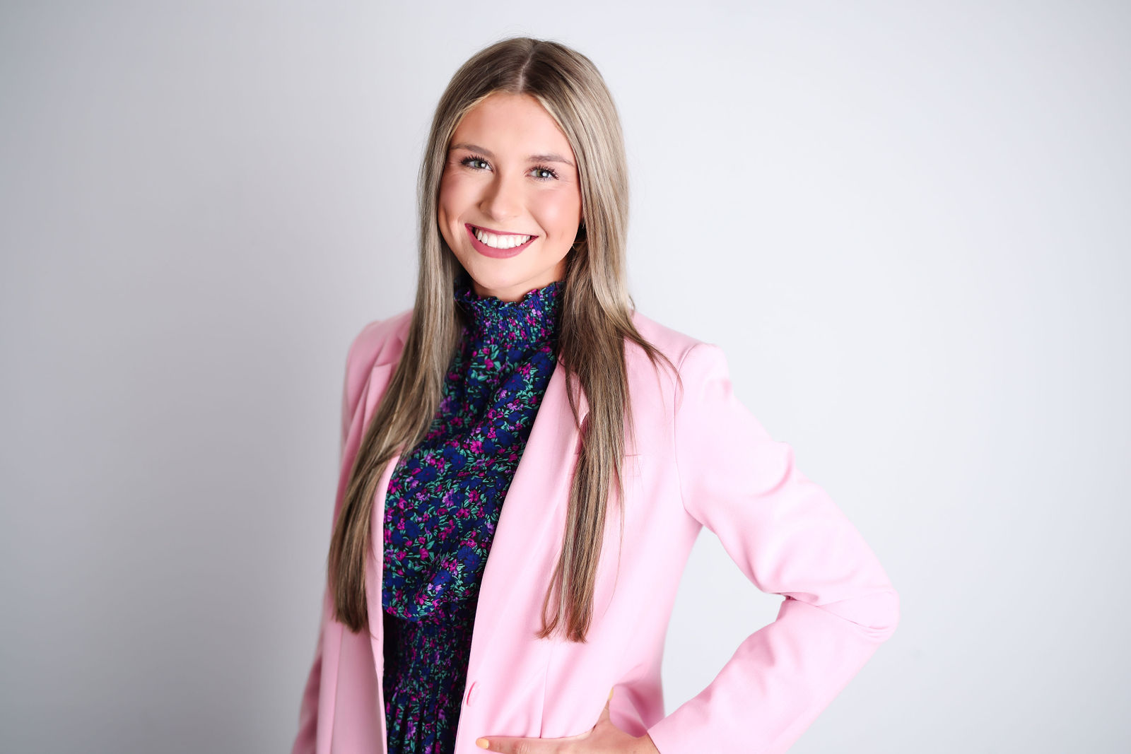 Paige {Headshots} by Shaina Rae Photography