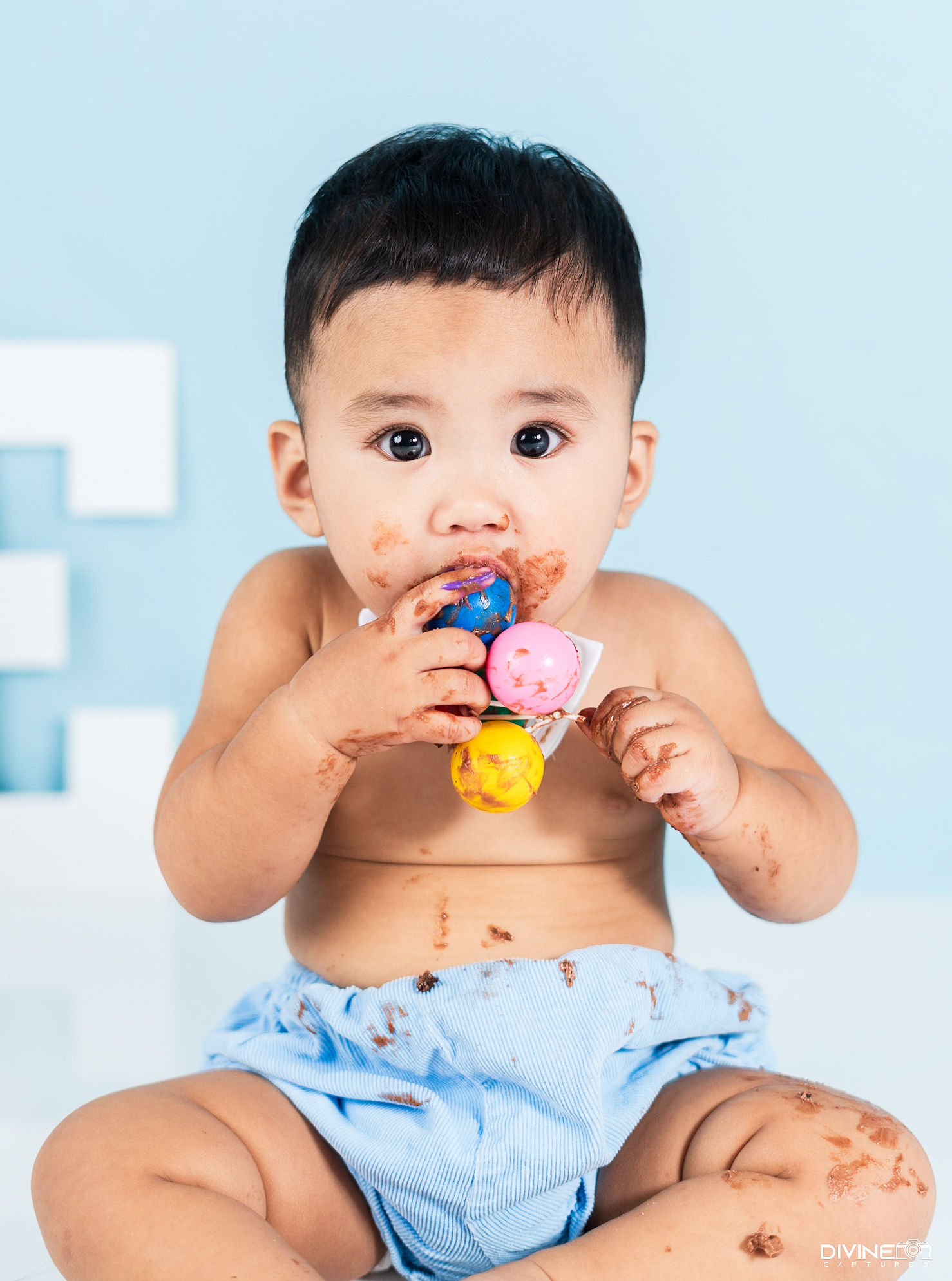 Miles Cake Smash by Divine Captures