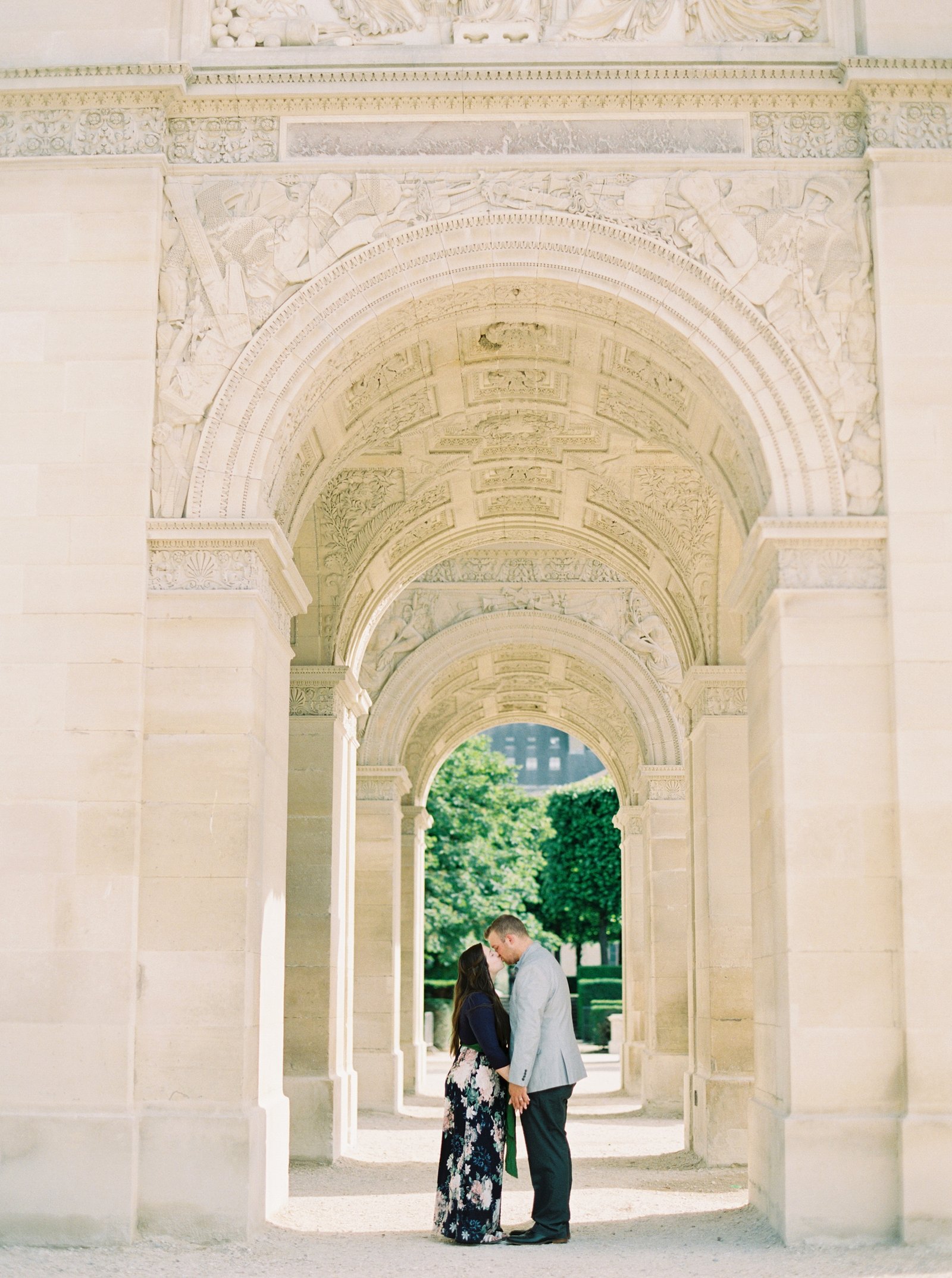 Paris Couple Session by Sophie Kaye Photography