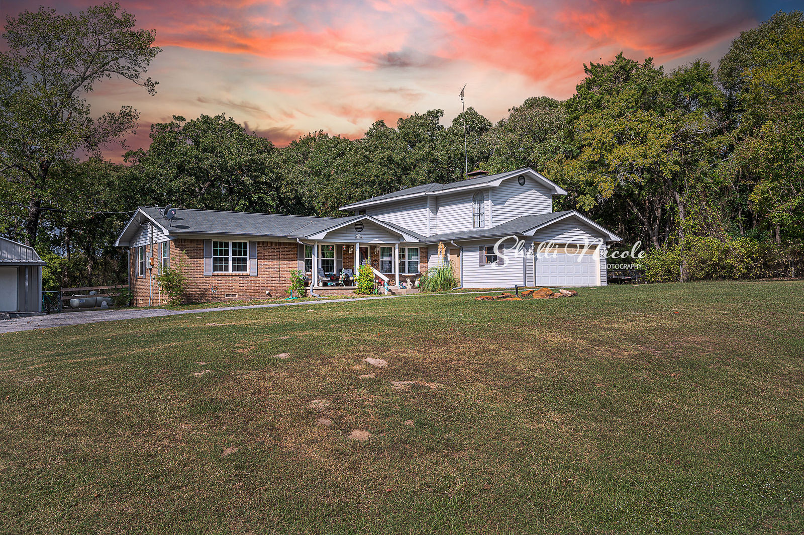 Lisa S-Fathom Realty by Shelli Nicole Photography