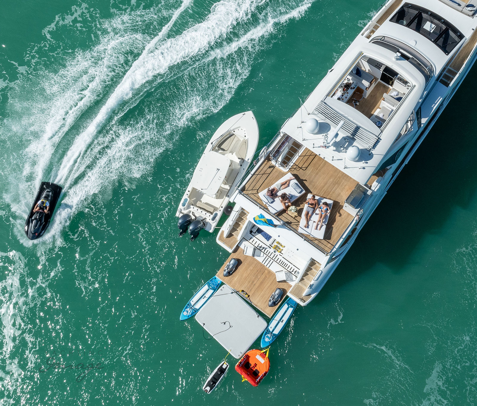 88' Azimut "4 Play" by Yachting Image