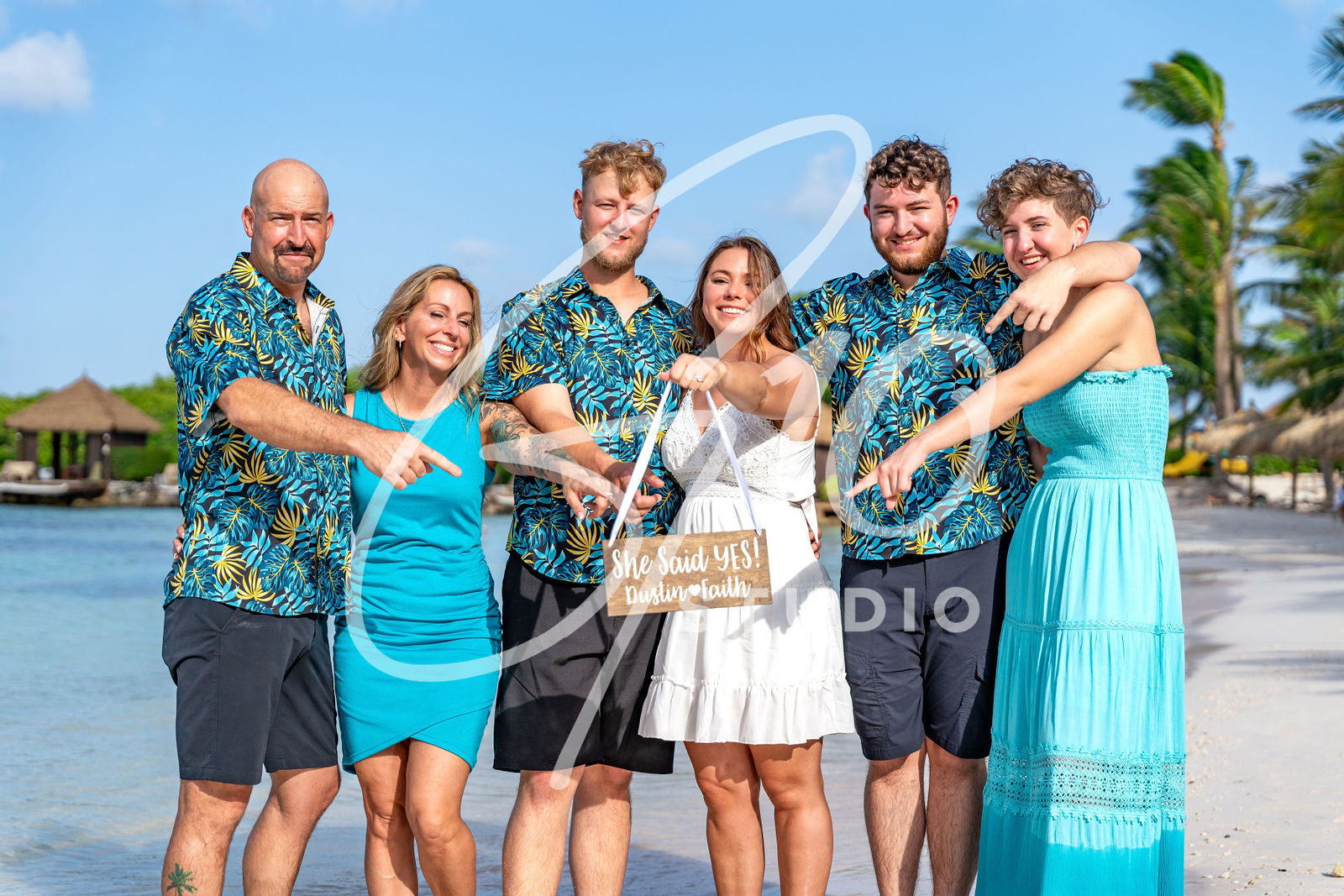 The Winkers Family by G10 Studio