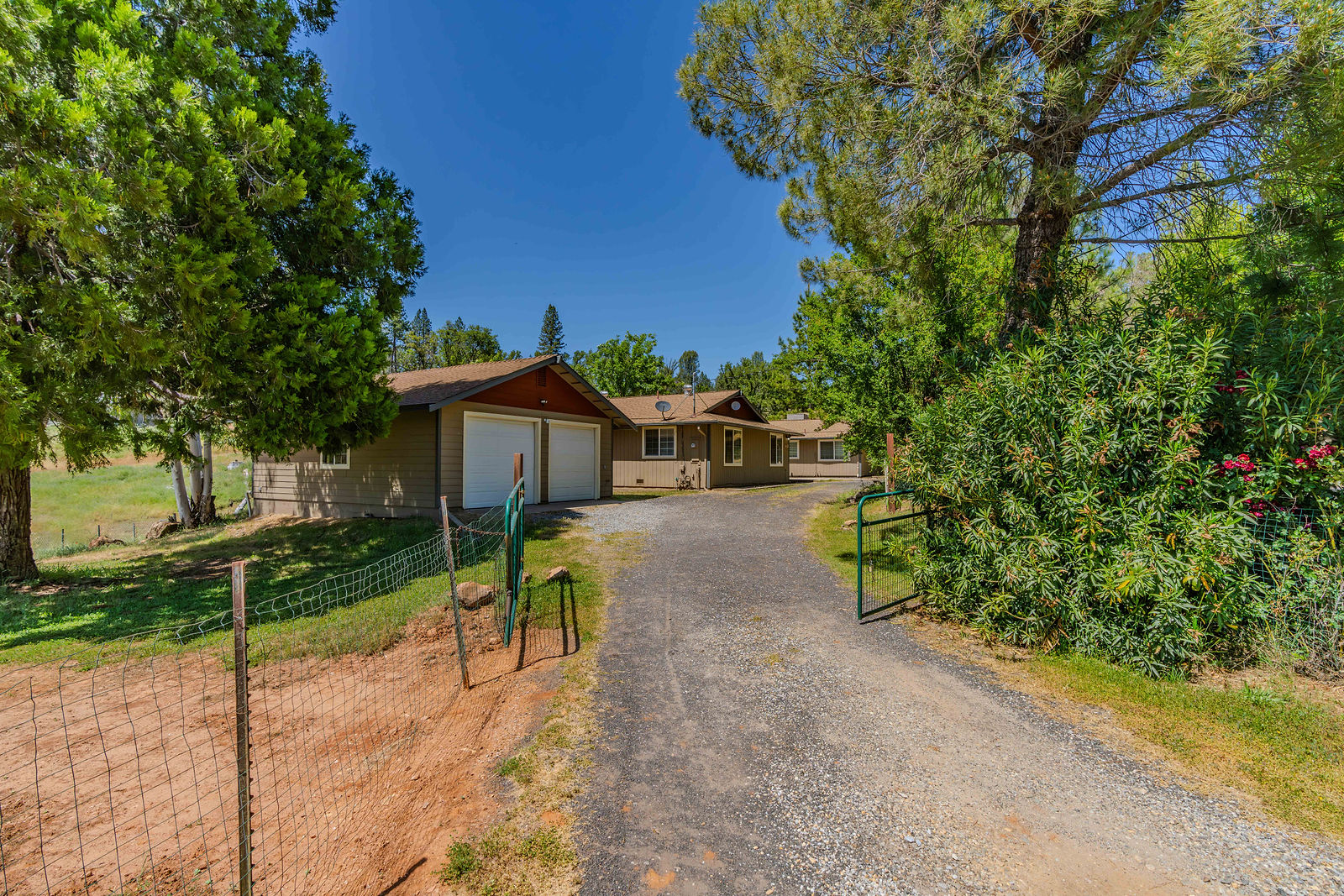 5201 Loma Serena Mountain Ranch by Amador Photo