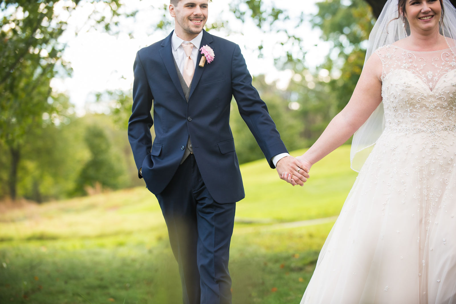 Leah & Austin : Hillendale Country Club by Maria Linz Photography