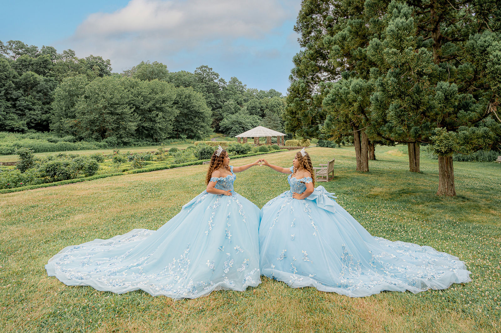 Rashel & Dariana de Iram Lazo - Photography