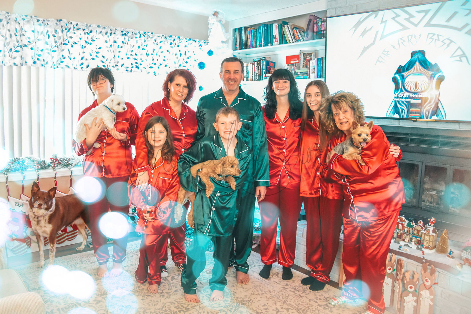 Irvin-Grenda Family Christmas by Chanelle Marshky Photography