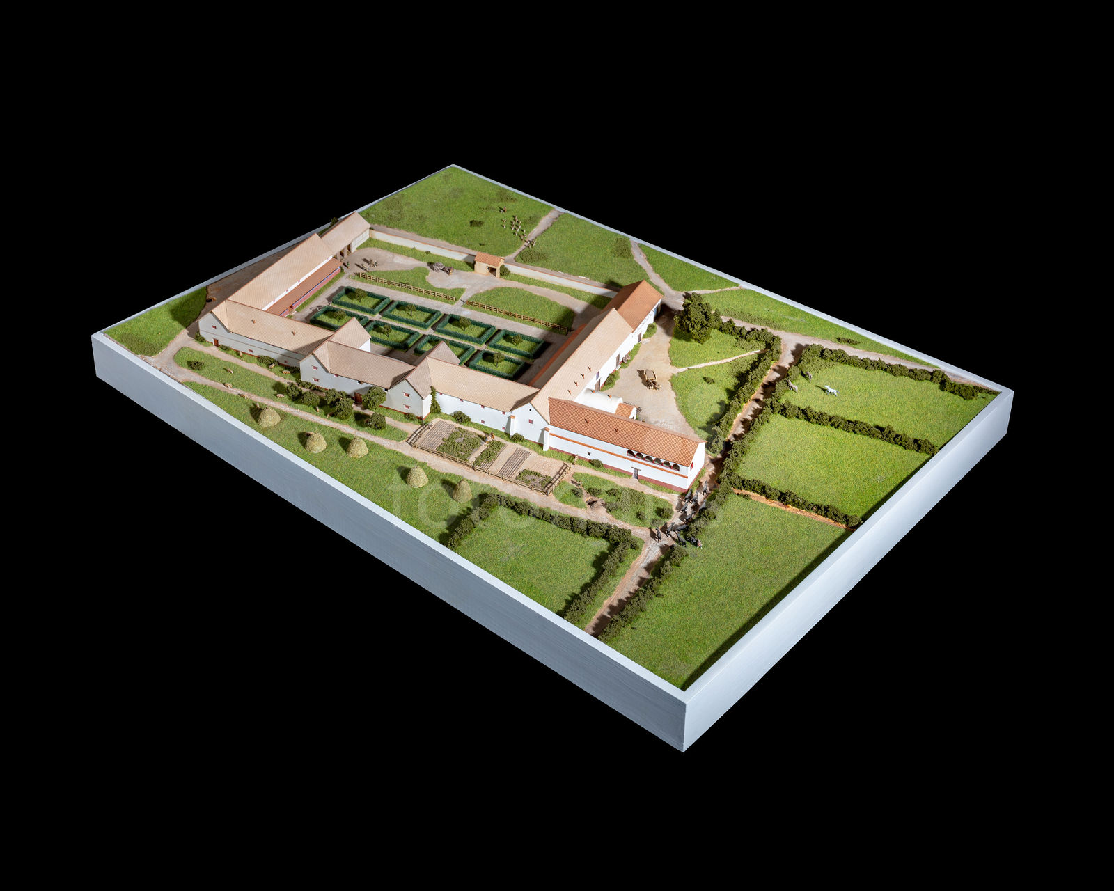 Roman Villa - models by Fotohaus