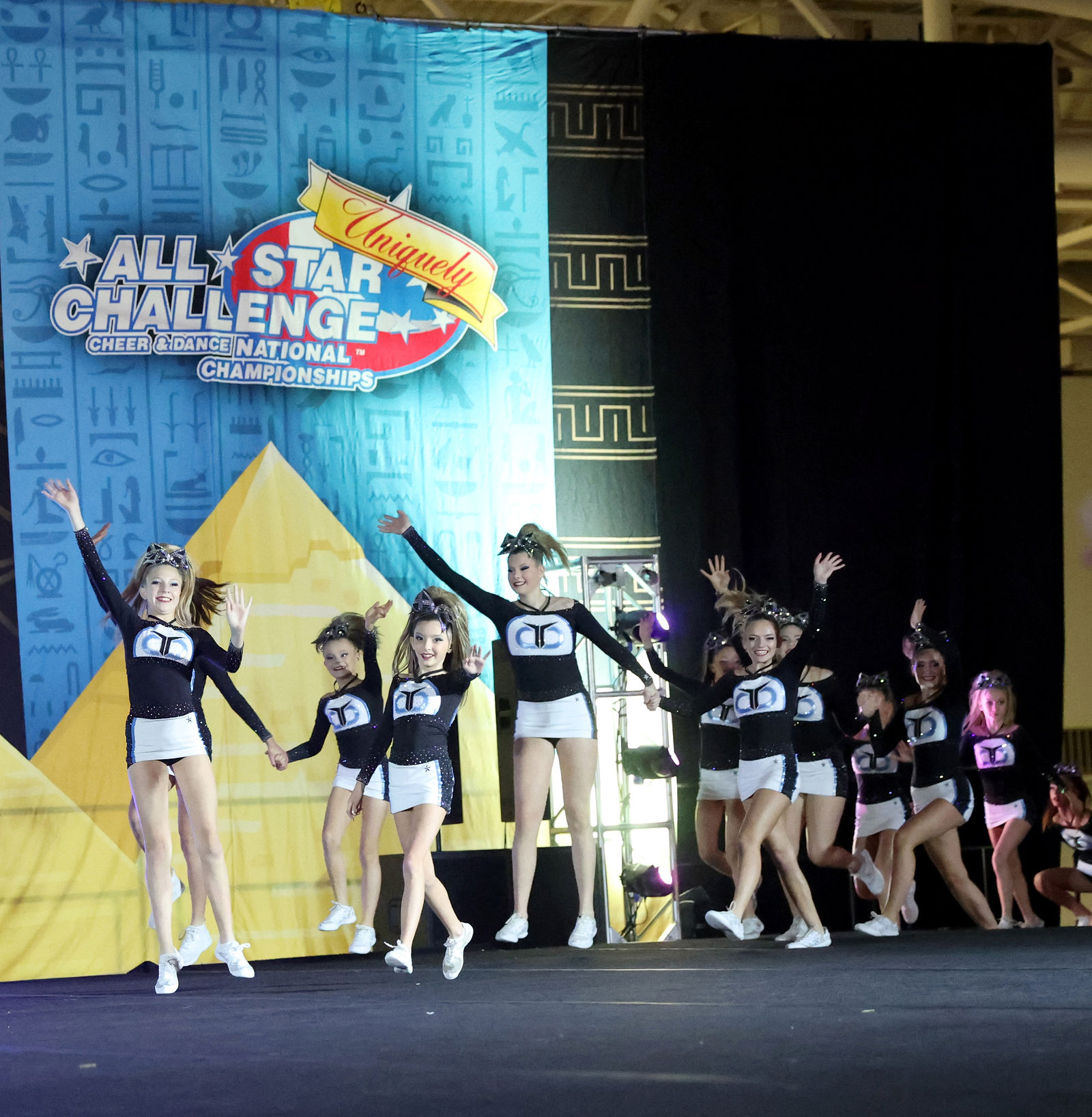 Kate Cheerleading by Sumner Shots