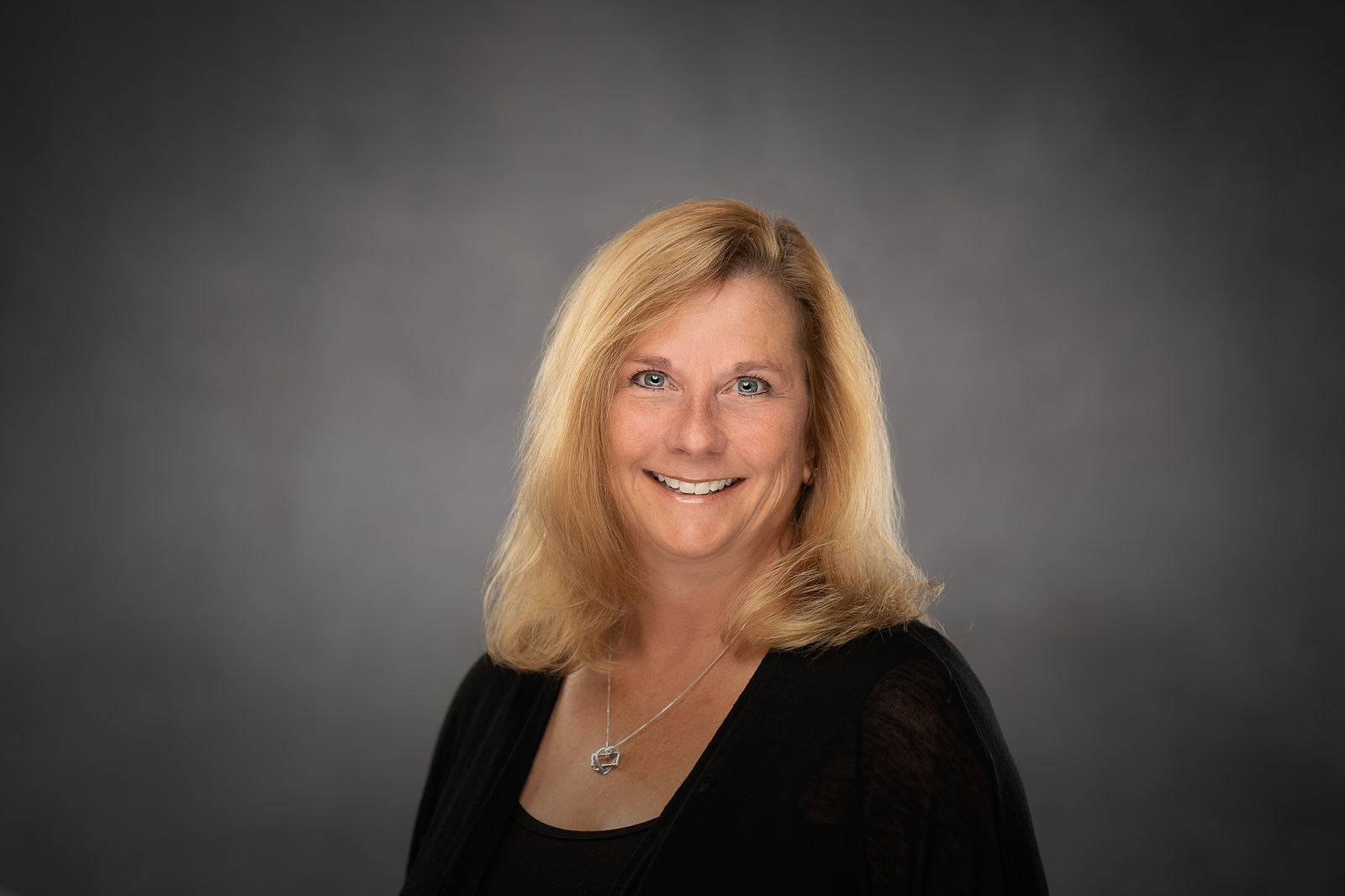 2022-09-15 Leigh Ann Downie-Economy Immanuel_Luth by JMK Photography