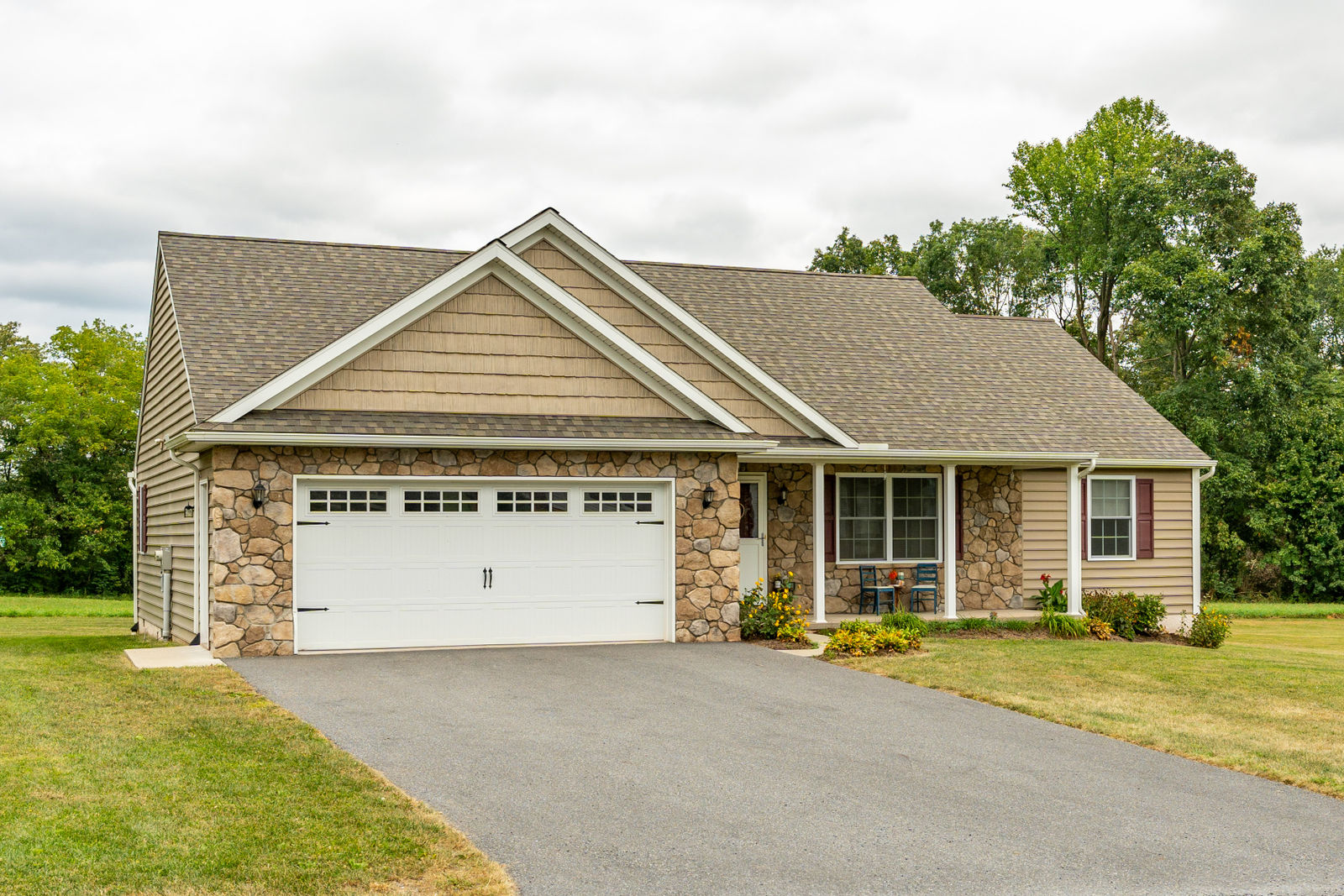 620 Fivepointville Road, Denver by Kline, Kreider & Good Auctioneers