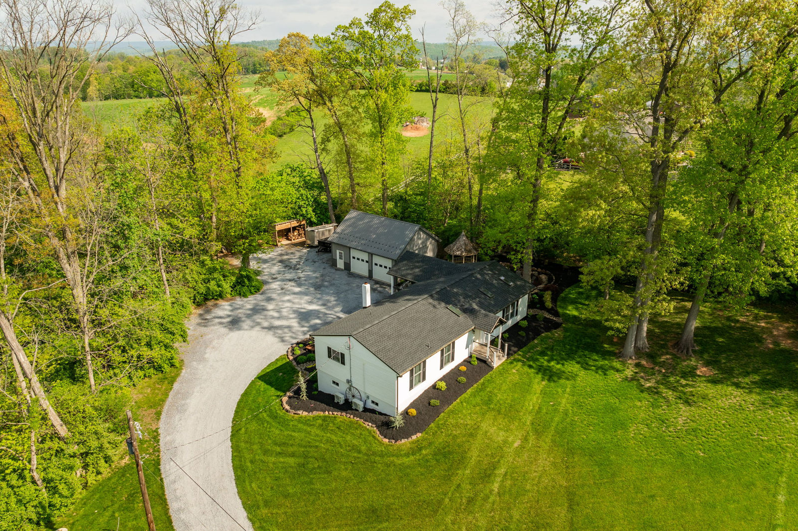 270 Chestnut Hill Road, Stevens by Kline, Kreider & Good Auctioneers