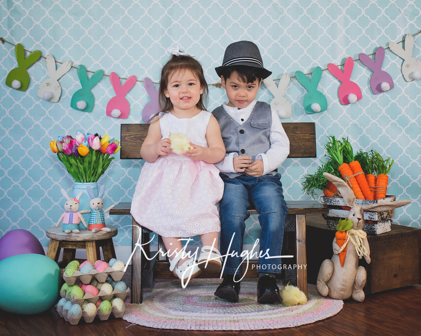 Zarien & Brooklynne Easter Mini by Kristy Hughes Photography