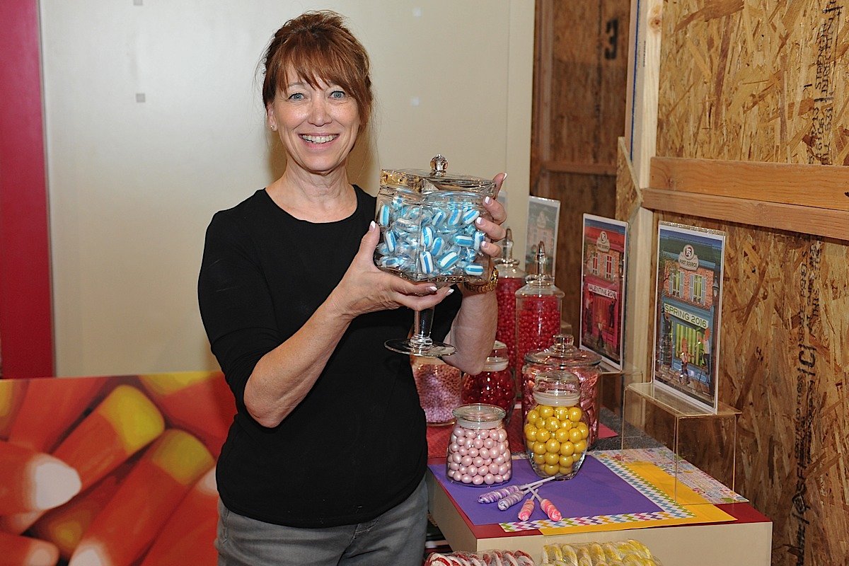 Sweets & Snacks Expo '15 by Candy & Snack TODAY